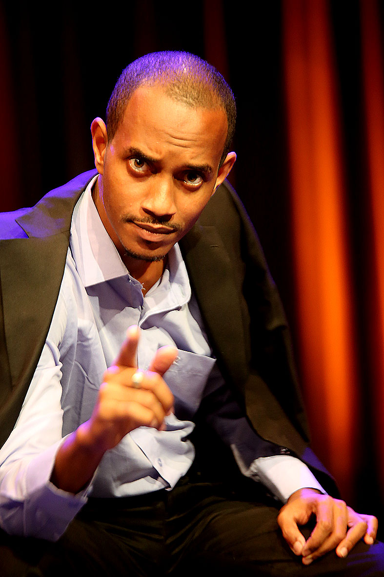 Fouad punchline à retardement à l’Alliance – Muzdalifa House